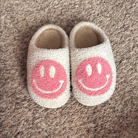 Shoes | Cozy Cream Slippers With Pink Smiley Face | Poshmark